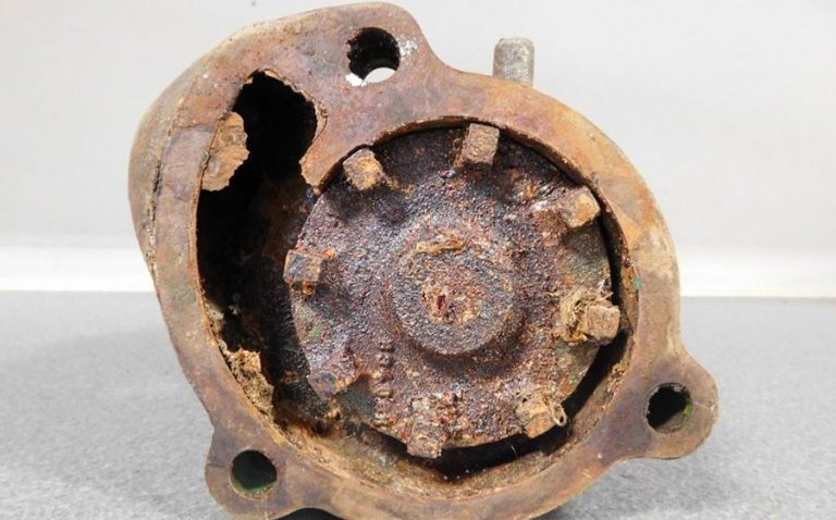 Signs that Indicate its Time to Replace Your Pump System - Sintech ...